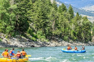 Yellowstone National Park Scenic Float Trips, Smooth Water Rafting ...